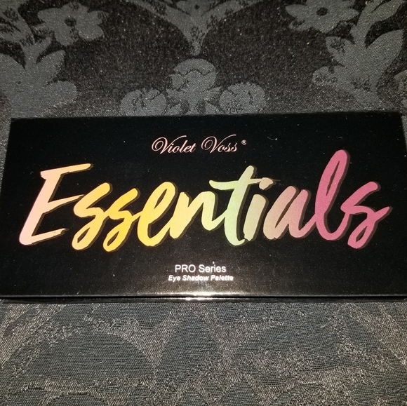 Violet Voss | Makeup | Violet Voss Essentials Eyeshadow Palette | Poshmark